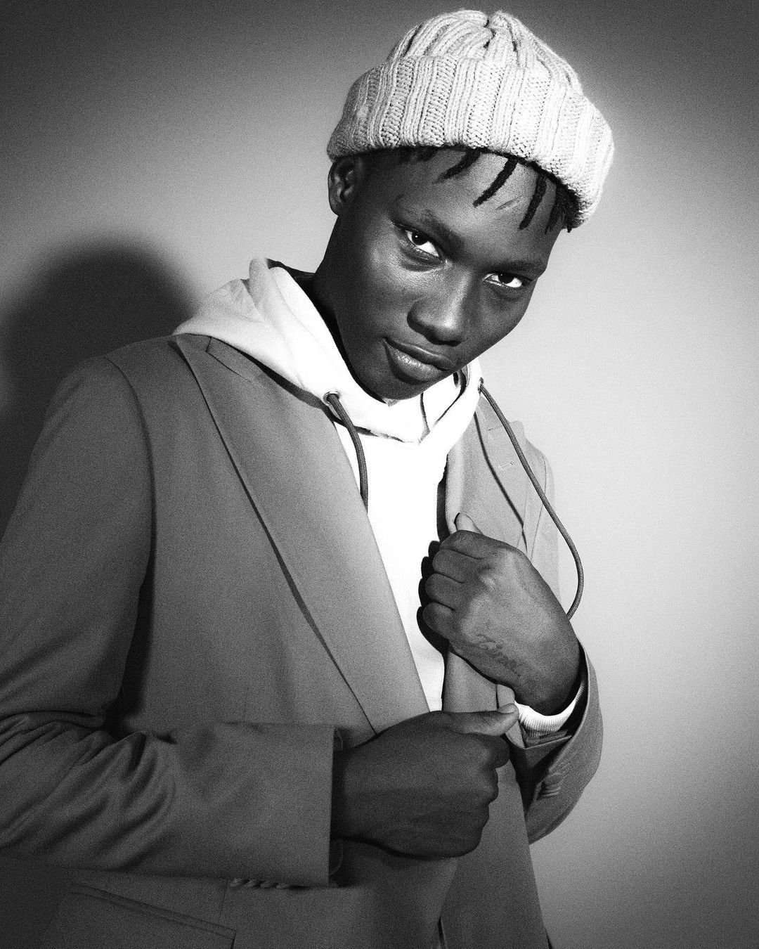 Zinoleesky Makes A Comeback With New Single "Sakara"
