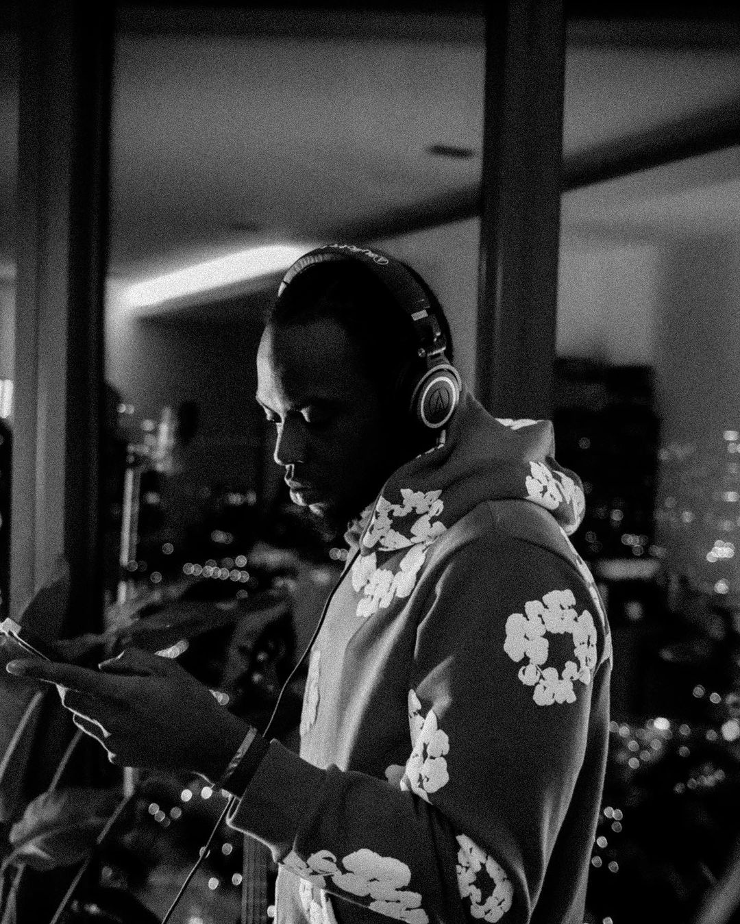 Not3s Returns With "POP (Peace Over Problems)"