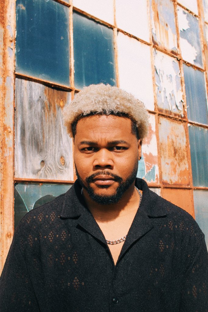 Rob: Earth-One Returns With Sonic New Single "Stumped"
