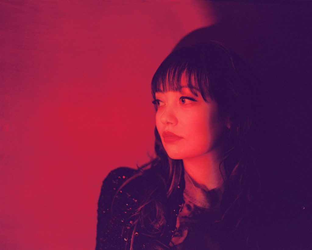 Alas De Liona Unveils Dreamy New Single ‘Violet’