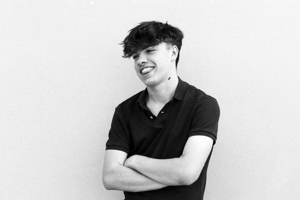 Harry Eley "Thinking Of You" Debut Single Review