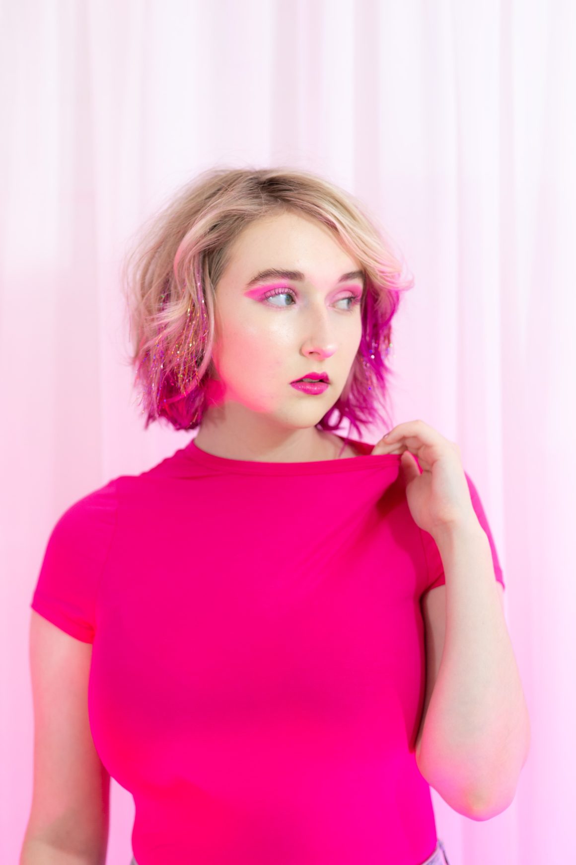 Shara Strand Unveils Empowering New Single "Anthem"