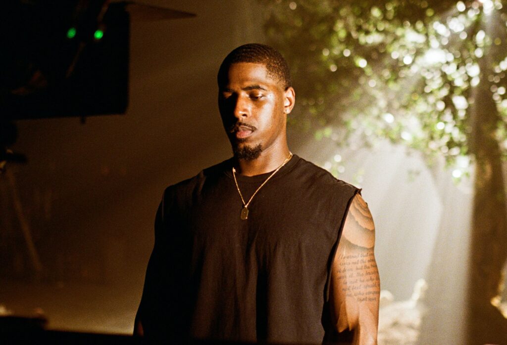 Khamari Unveils Haunting New Single "Lonely In The Jungle"