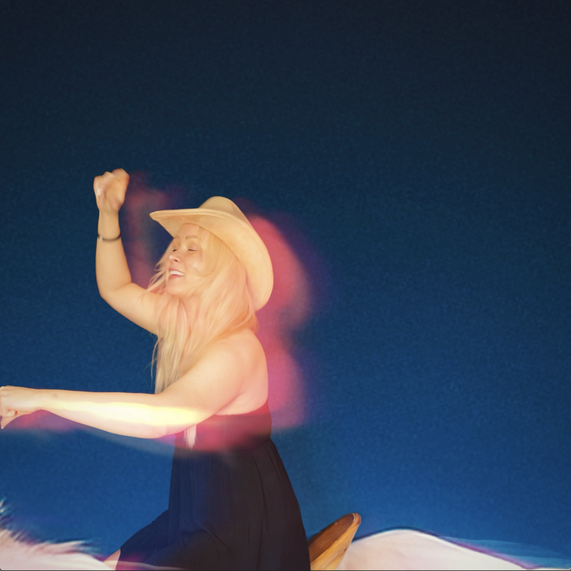 Esthy’s “Light It Up” Is A Burst Of Joy And Confidence